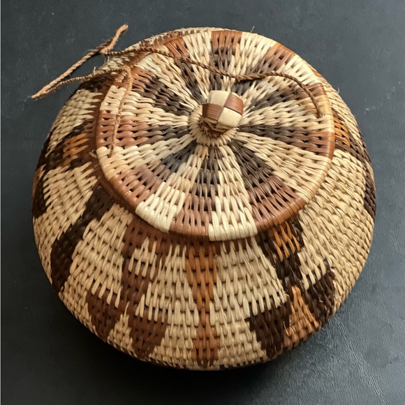 Hand Crafted | Accents | Traditional South African Zulu Ukhamba Beer ...